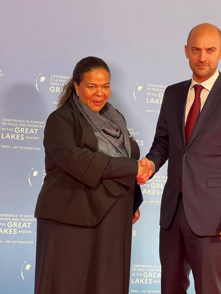 ALERTE : Paparazi RDC NEWS signe et persiste Thérèse Kayikwamba Wagner ...